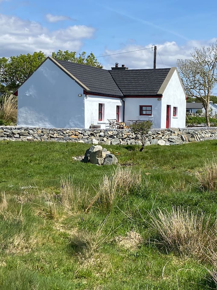 George’s Cottage - Clifden