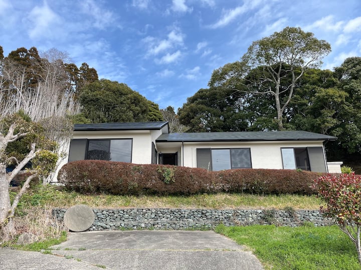 静かな里山でワンちゃんとのんびりリトリート(傾斜ドッグラン併設)
わんだふる千葉
そら〜レの里 - 가모가와시