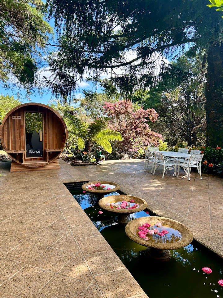 Historic Tulip Gardens Estate - Springbrook