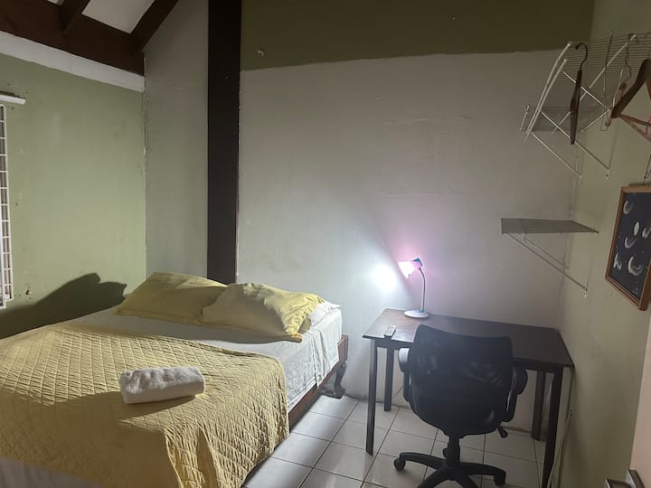 Kingston Hopegardens Guest Room - ジャマイカ キングストン