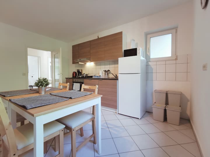 [Bi02] Wohnung Mit Balkon - Perfekt Für Monteure - Herford