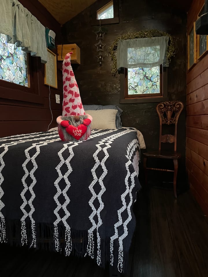 Peace, Love And A Tiny Cabin - Fredonia, NY