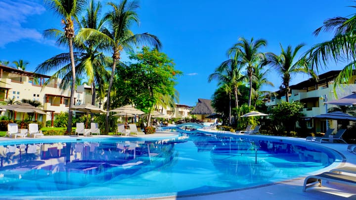 Villa Con Jacuzzi Y 3 Albercas - Acapulco