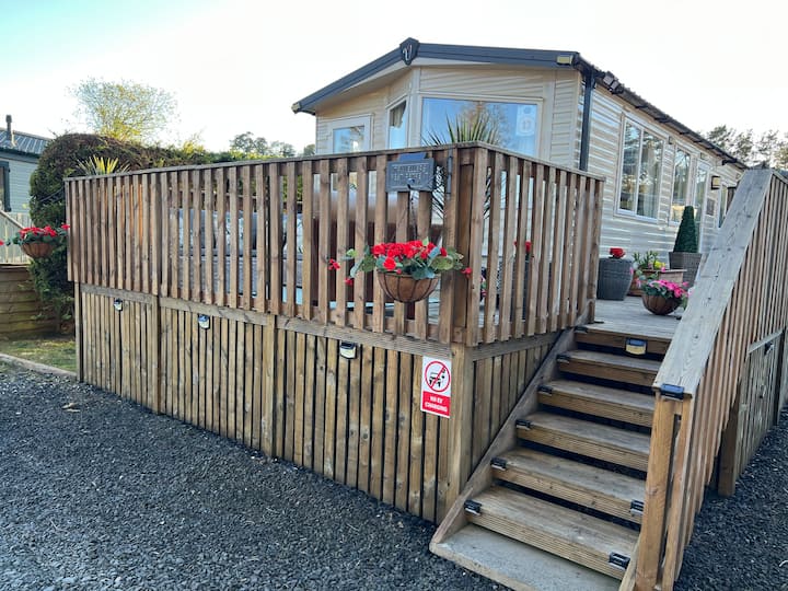 Travellers Rest Retreat Caravan - Melrose