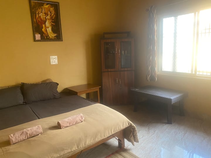 Tulsi Nivas Ac Room - Vrindavan