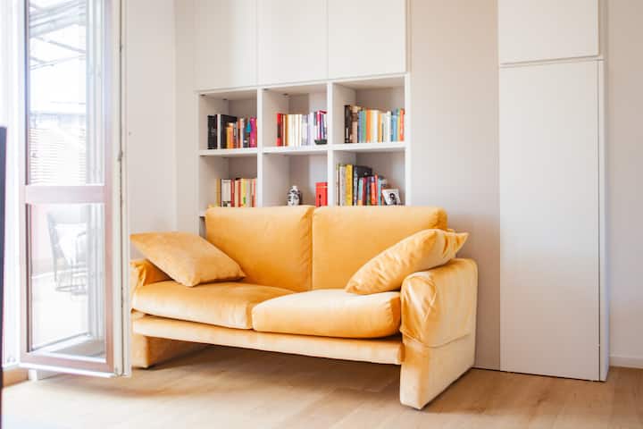 Vista Su Milano Nel Centro - Attico In Zona Isola - Milan