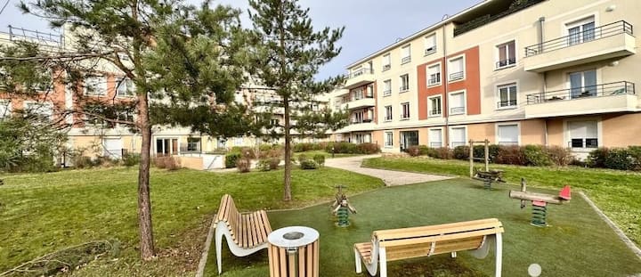 Chambre 2 Chez Raissa, Avec Sdb+ Cuisine Partagées - Montigny-le-Bretonneux