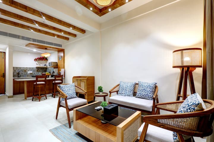 Bliss- 1 Bed Suite With Balcony And Bathtub - Mussoorie