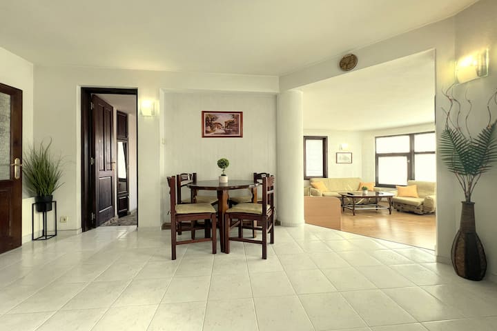 Large Eco Apartment Center - Comfort, Quiet, Clean - Plovdiv