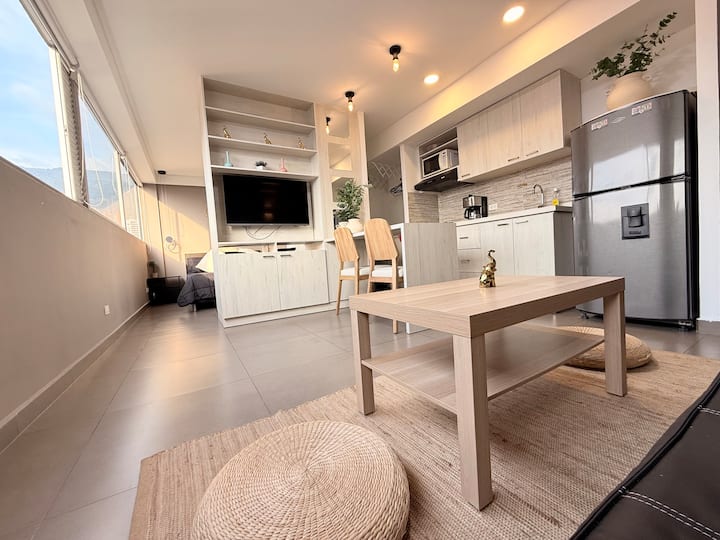 Lujoso Loft En El Poblado - Medellín