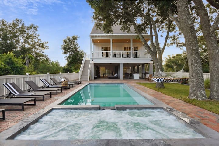 21br Bay St. Louis Compound | Pools & Game Rooms - Mississippi