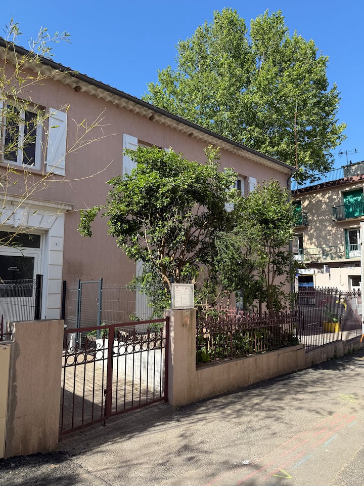 Petit Studio Rénové - Lamalou-les-Bains