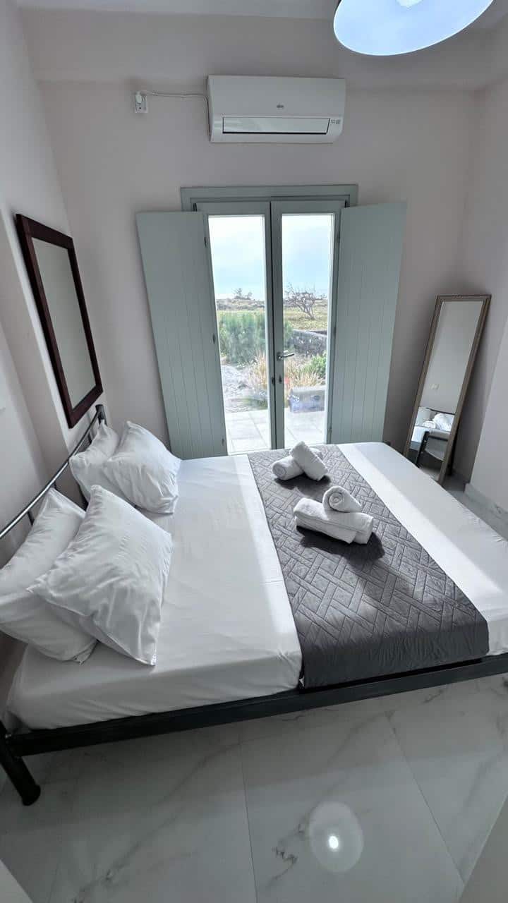 Avra Suite With Sunset View & Hot Tub - Oia