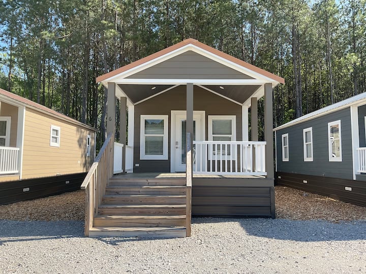 Tiny Home #7 – 2 Bedroom Sleeps 4 - Philadelphia, MS