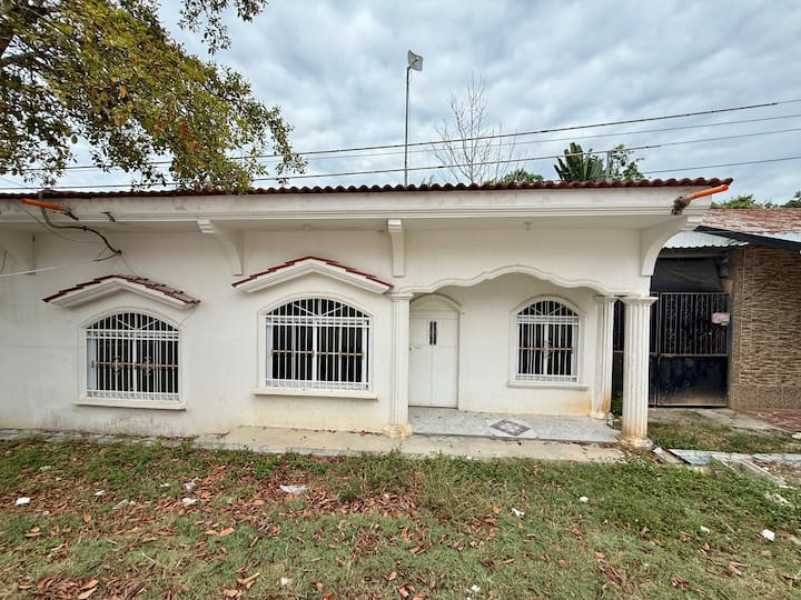 Apartamento Equipado Para 1 O 2 - Melchor de Mencos