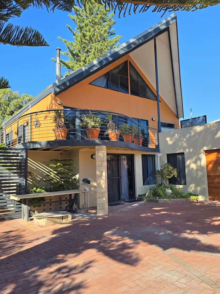 Beachside Retreat - Lancelin