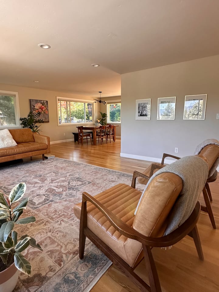 Ashland, Oregon Home Close To Forest Paradise - Ashland, OR