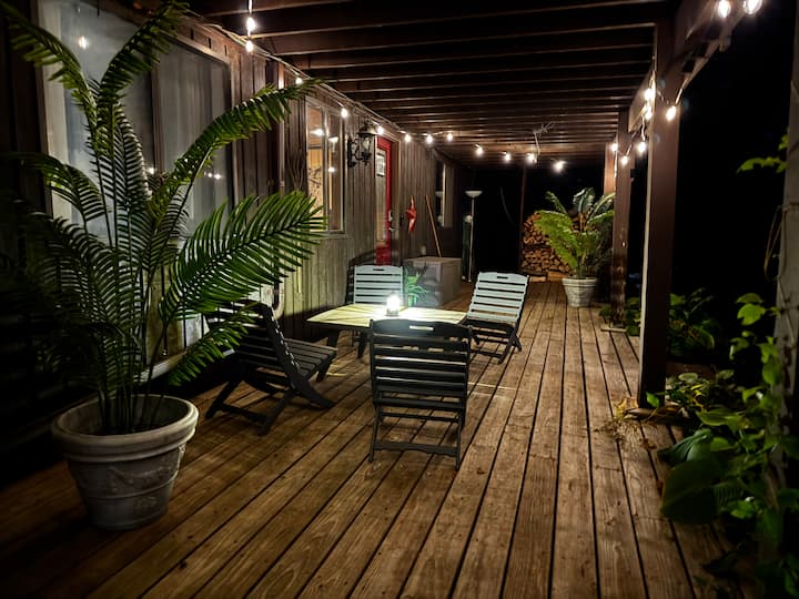 Sailor & Queen: 2br Artist-inspired Berkshire Home - The Berkshires, MA