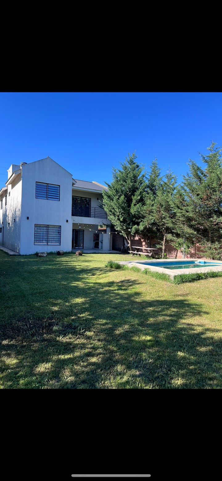 Casa Biloba. Refugio Natural - San Vicente, Argentina