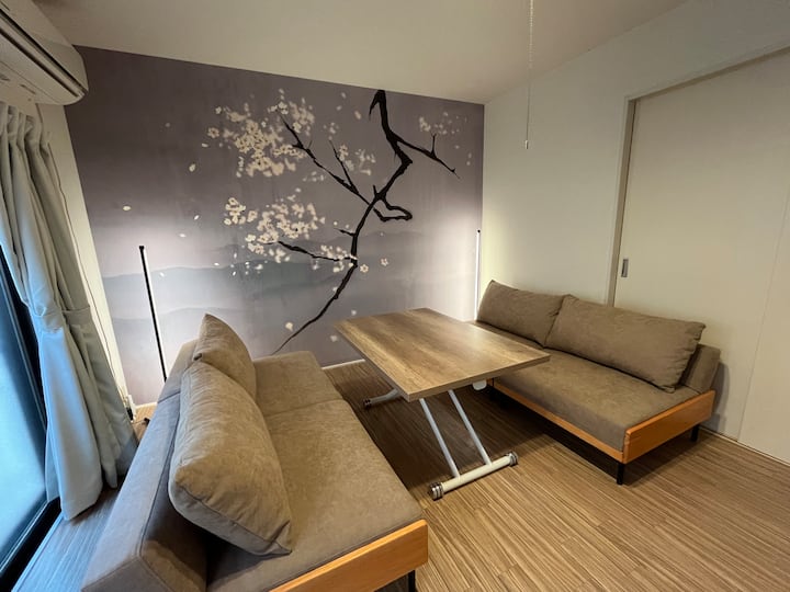 青森のお宿Sakura/青森ねぶた祭へ徒歩2分!/定員5名38㎡/飲食店・スーパー近く/中心市街地 - Aomori