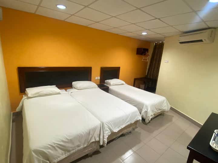 Embassy Hotel - Mersing