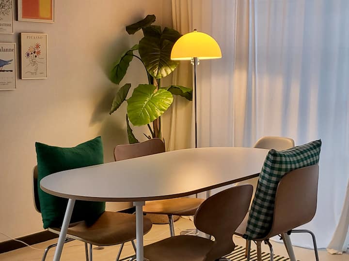 | 동대구10분｜
|햇살가득 감성숙소｜
| 편안한 휴식 | - Daegu