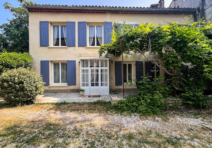 Elivi Maison De Ville Avec Jardin à Deux Pas Du - L'Isle-sur-la-Sorgue
