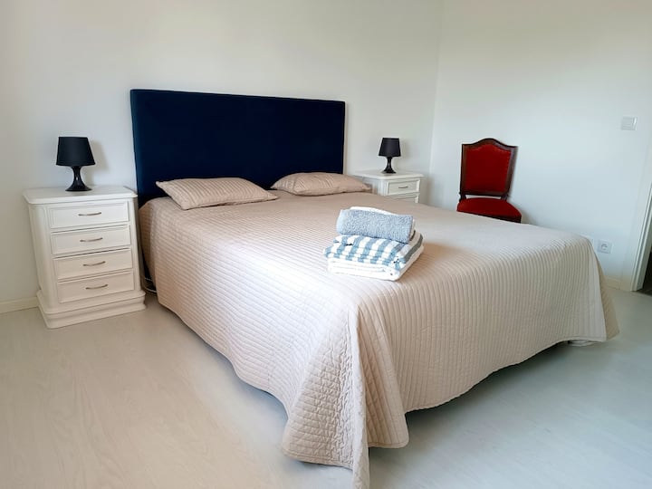 Quiet Room 3-in Quiet Villa - Nazaré