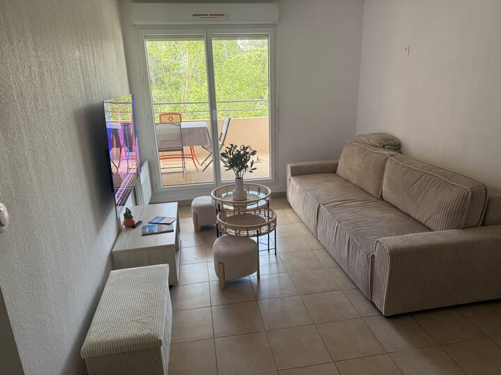Superbe Appartement Avec Piscine - Roquebrune-sur-Argens