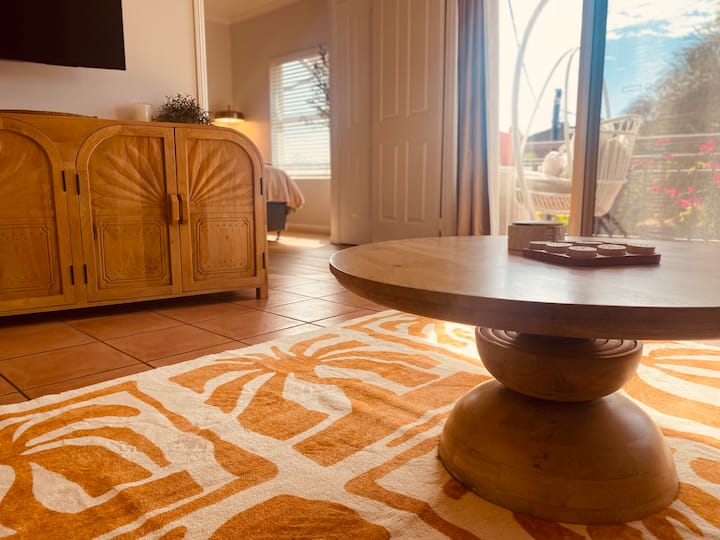 Cairns City -Sleeps 6 -Pool -Egg Chair -Nintendo - Cairns