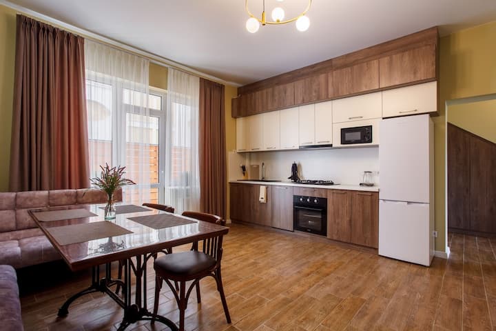 Сдам 3-х этажный коттедж 165 м2 (до 10 чел) - Odesa