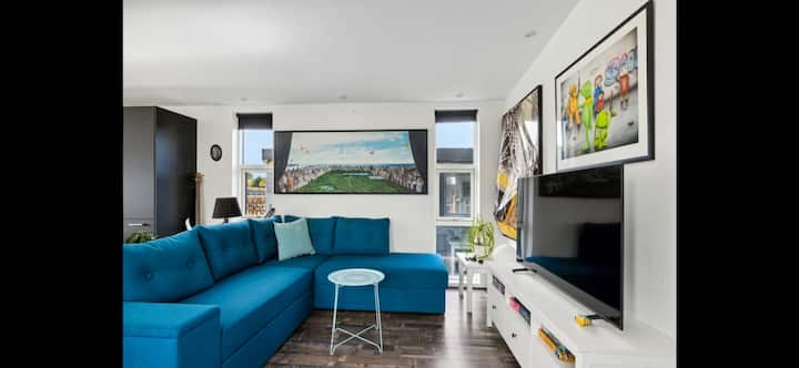Flydende Hus - Midt I Byen - Copenhagen