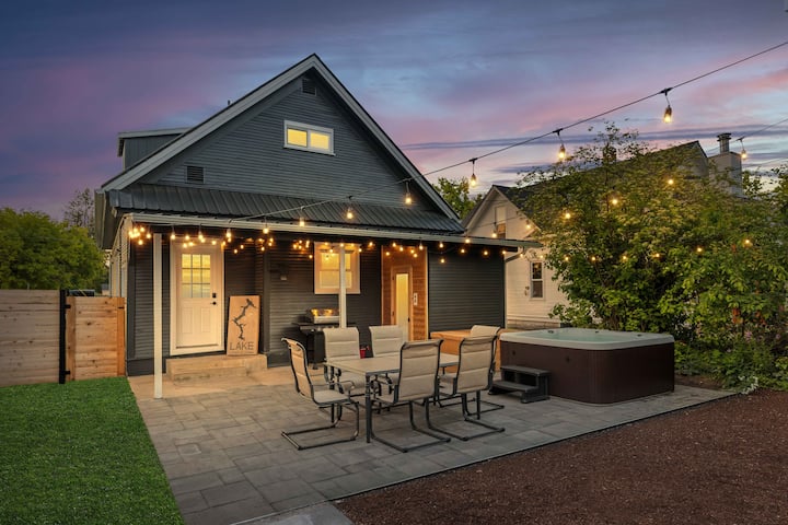 Cda Winter Spa Haven W/ Patio + Close To Downtown - Coeur d'Alene, ID