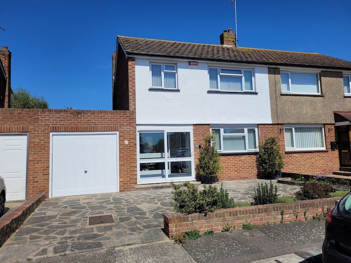 X4 Bedroom House - Broadstairs
