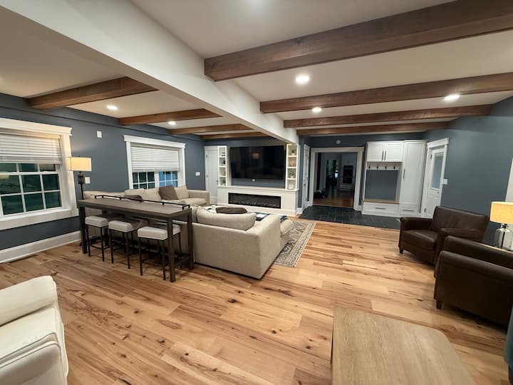 Saratoga Luxurious Retreat - Saratoga Springs, NY
