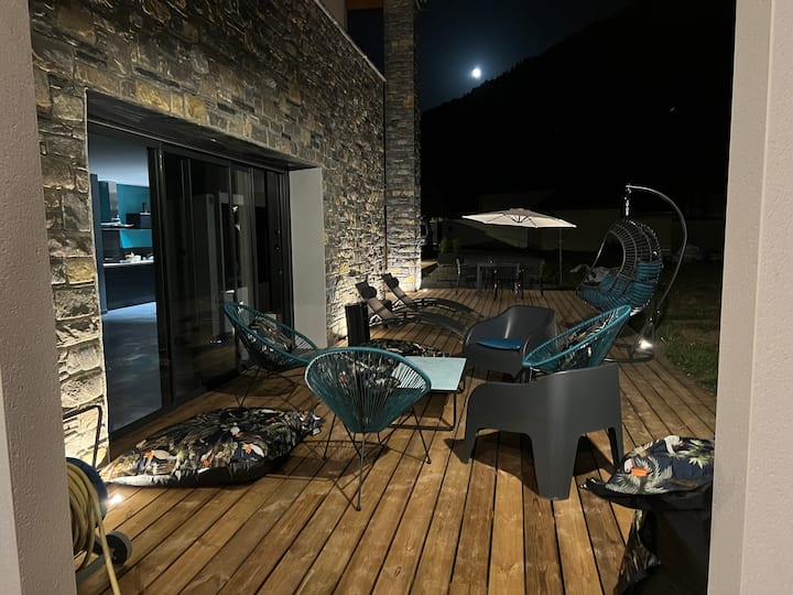 Grande Maison Avec Vue - Arreau