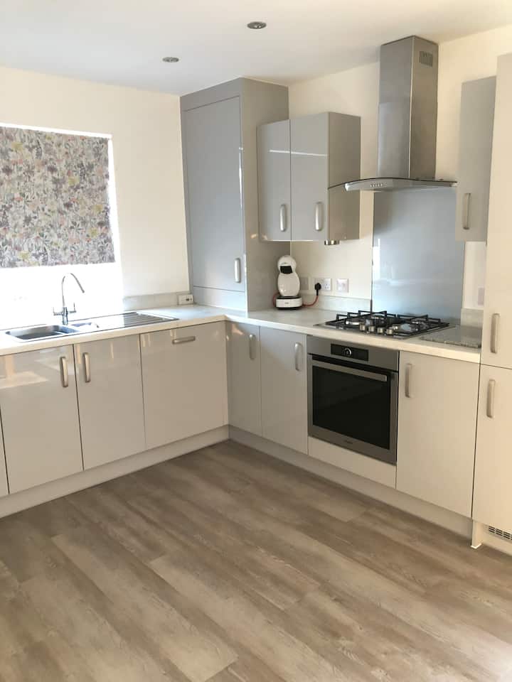 Pristine West Bridgford House W/ Parking & Garden - Nottingham