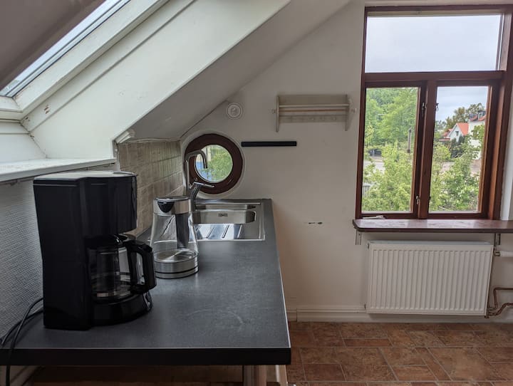 Simple Room For Digital Nomads - Helsingborg