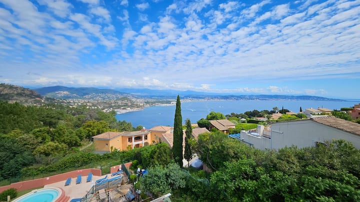 Superbe T2 Sur Les Hauteurs De Theoule Sur Mer - Théoule-sur-Mer