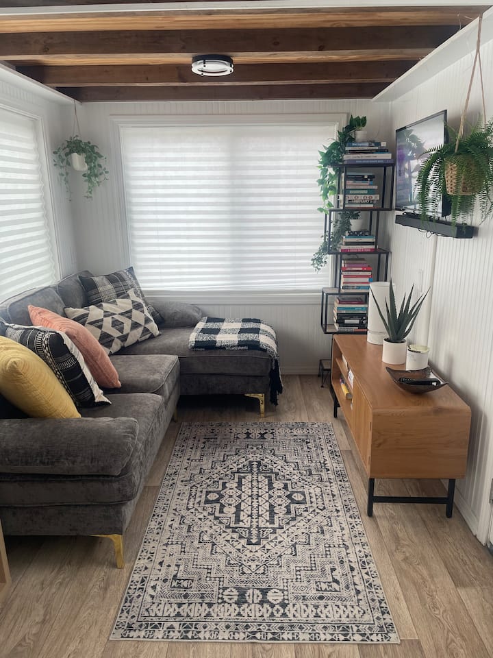 Cozy And Unique Tiny Home. - Texas City, TX