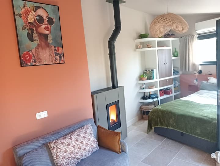 La Grange D'andrea, Un Coin Douillet. - Aubenas