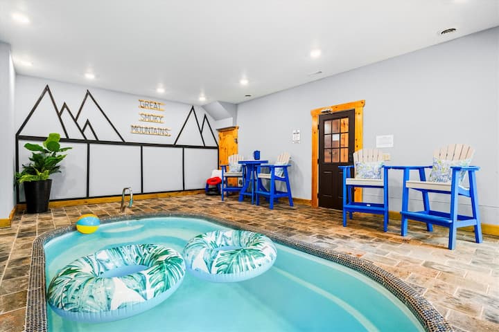 Indoor Pool-fireplace- Hot Tub-arcade-gatlinburg - Gatlinburg