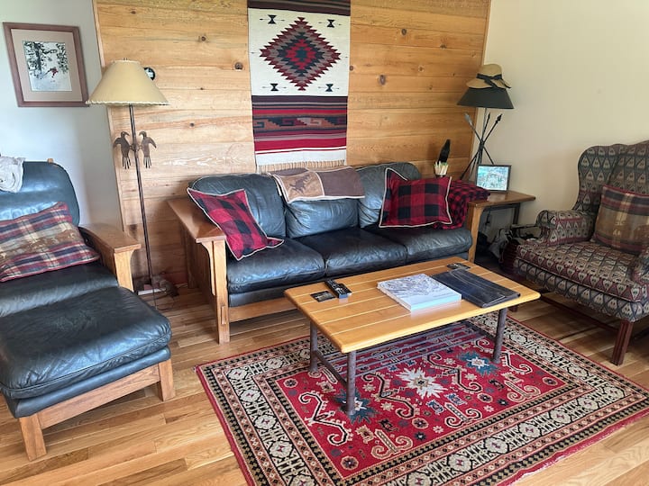 Golf Course Condo 77 - Black Butte Ranch, OR