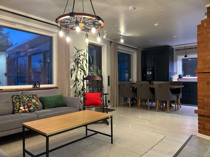 Private Nordic Villa With Glass Terrace & Hot Tub - Uusimaa