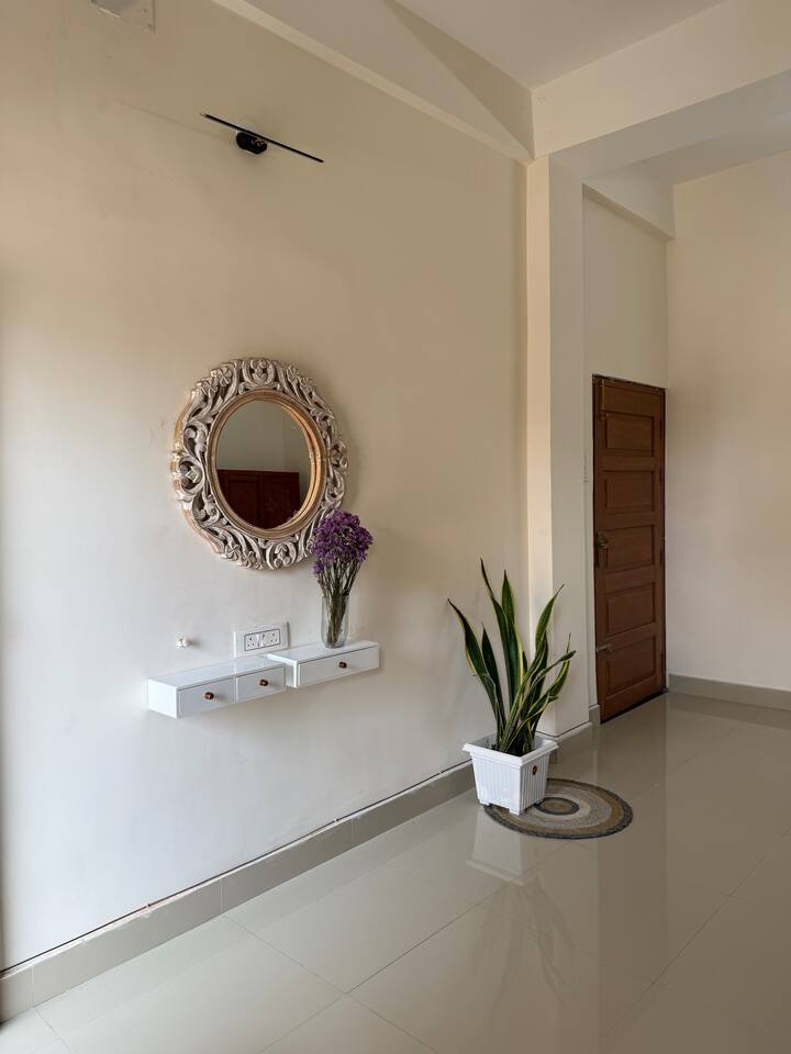 The Tranquil Loft Homestay (Boho Room) - Dibrugarh