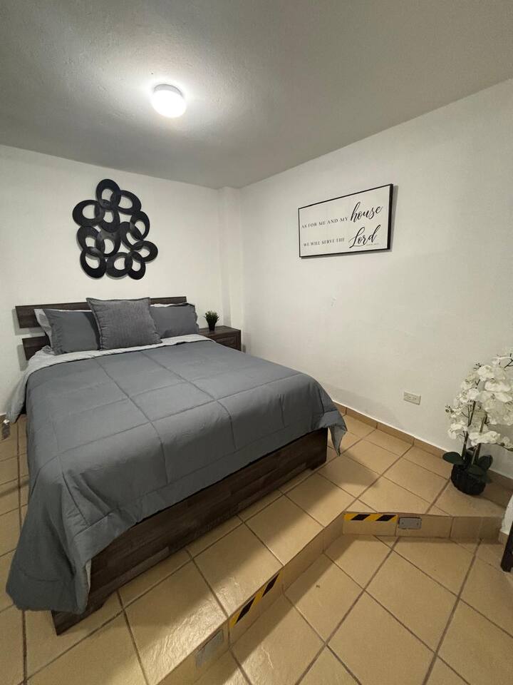 Aurea Studio - Levittown