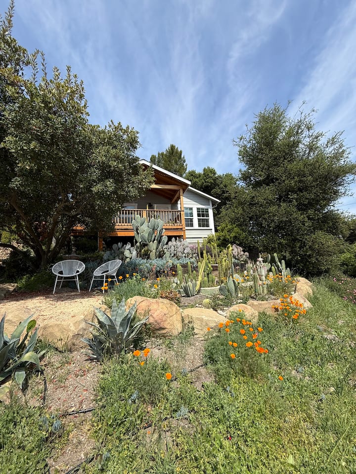 Cozy Home Downtown - Atascadero, CA