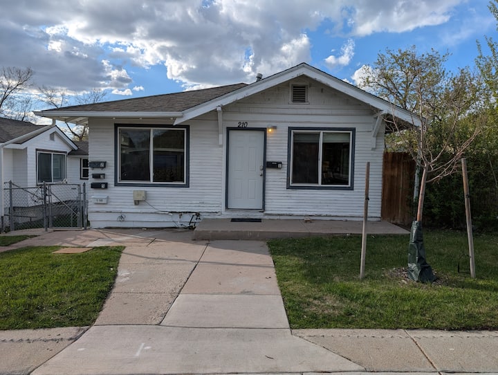1 Bedroom Near Train Depot - Cheyenne, WY