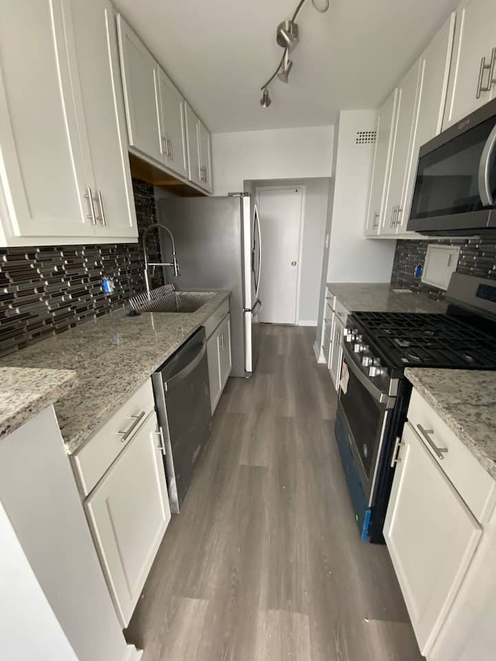 Large Condo Minutes From Dc - Burke, VA