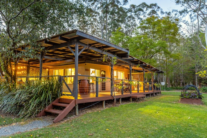 Cosy Country Comforts - Hot Tub - New South Wales